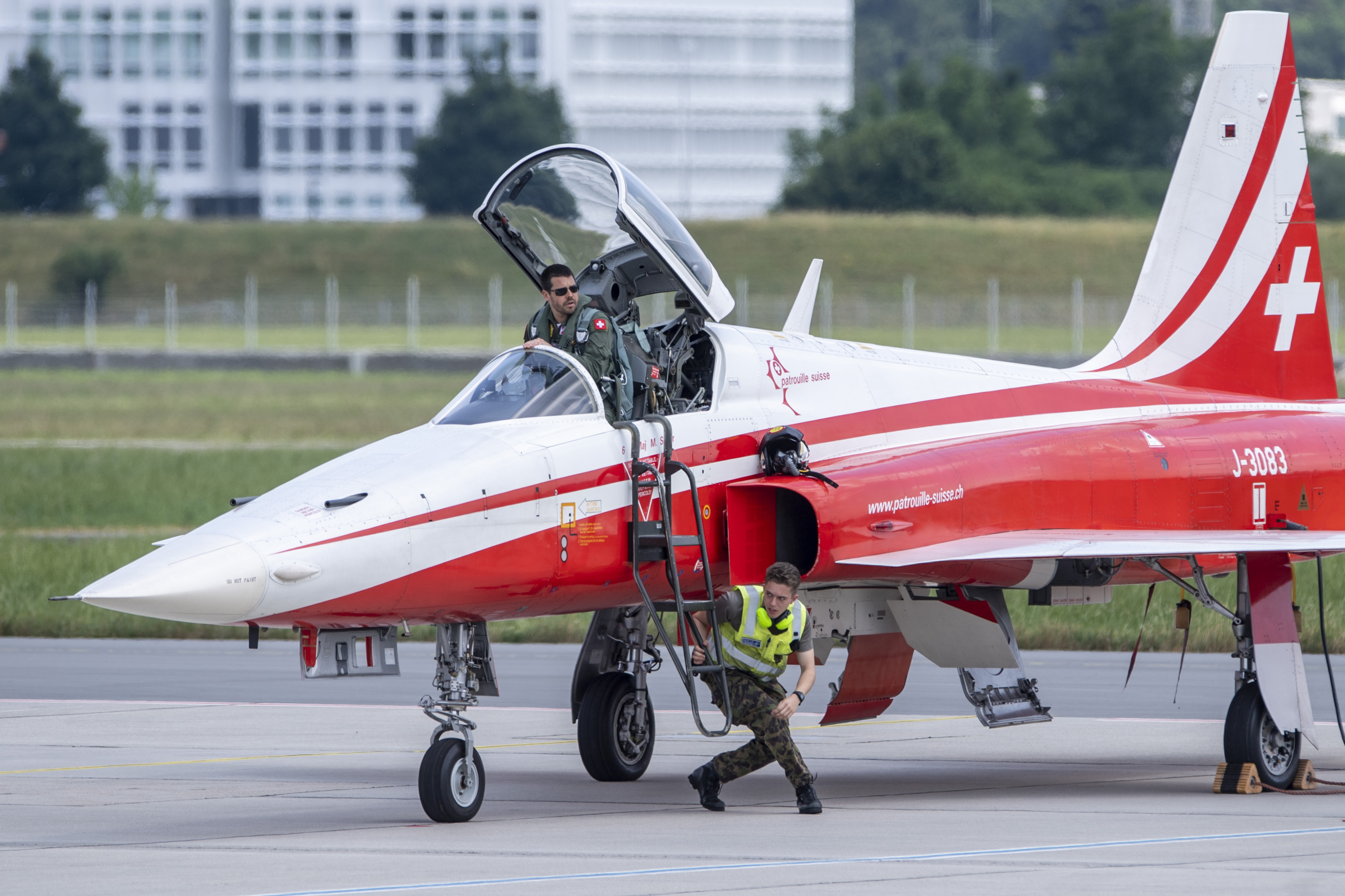Patrouille-Suisse-Piloten freigegeben – Team entscheidet über Show ...